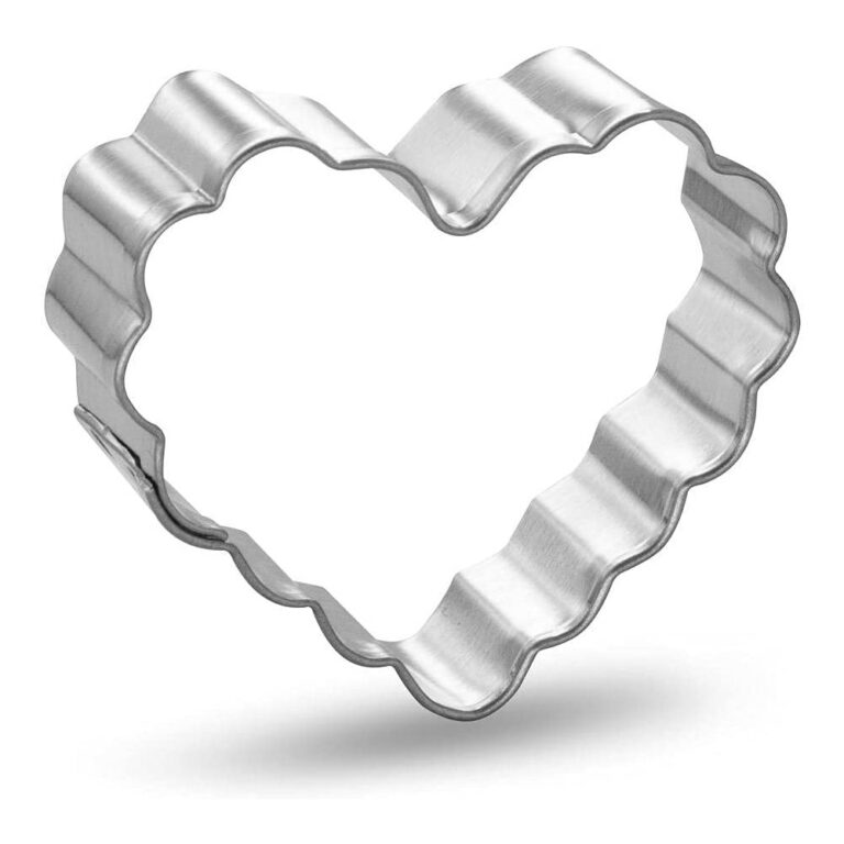 Fluted Medium Heart Cookie Cutter | The Cookie Cutter Shop